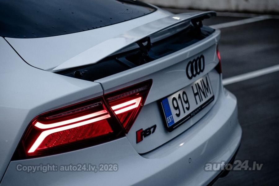 Balts Audi RS7 2014 Tallina, ar dzinēja tilpumu 4.00 L un nobraukumu 173 tūkst. km par 40500 €, foto 11 vietnē AUTOMOTO.COM.LV