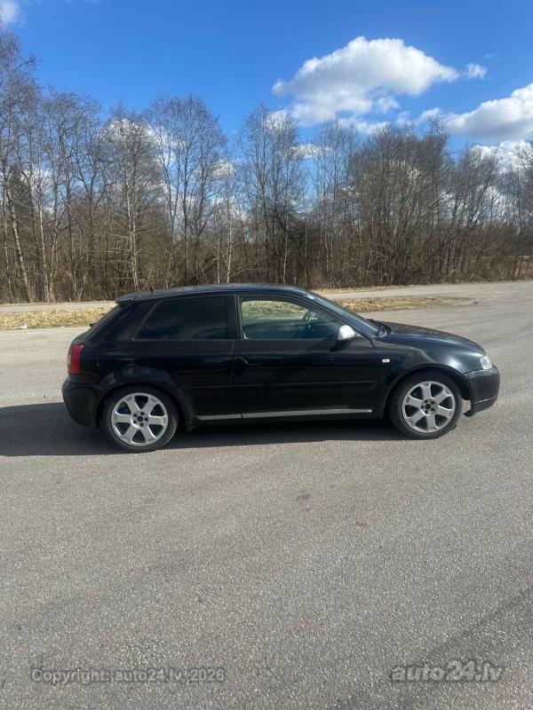 Black Audi S3 2001 in Tallinn, with an engine capacity of 1.80 L and mileage of 260 thousand km for 11000 €, photo 4 on AUTOMOTO.COM.LV