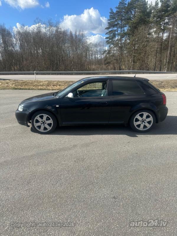 Black Audi S3 2001 in Tallinn, with an engine capacity of 1.80 L and mileage of 260 thousand km for 11000 €, photo 7 on AUTOMOTO.COM.LV