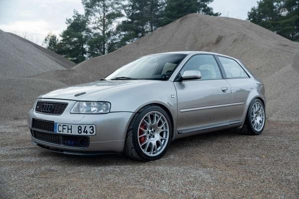 Grey Audi S3 2001 in Vilnius, with an engine capacity of 1.80 L and mileage of 121 thousand km for 17890 €, photo 1 on AUTOMOTO.COM.LV