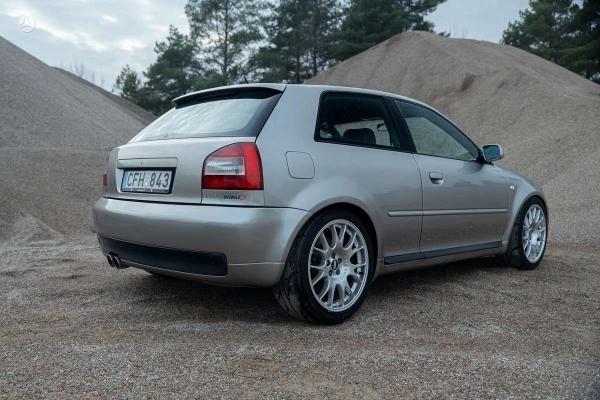 Grey Audi S3 2001 in Vilnius, with an engine capacity of 1.80 L and mileage of 121 thousand km for 17890 €, photo 8 on AUTOMOTO.COM.LV
