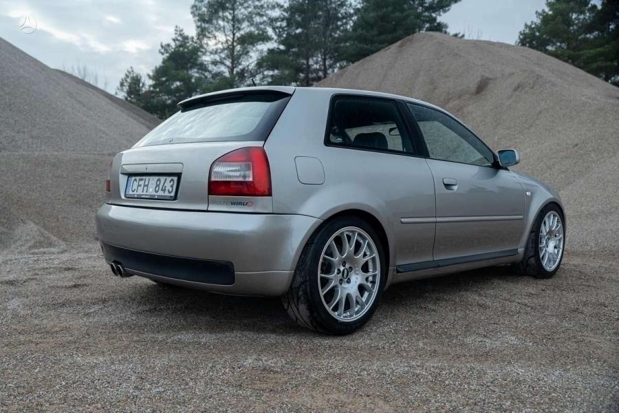 Grey Audi S3 2001 in Vilnius, with an engine capacity of 1.80 L and mileage of 121 thousand km for 17890 €, photo 9 on AUTOMOTO.COM.LV