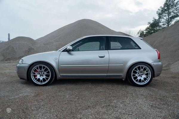 Grey Audi S3 2001 in Vilnius, with an engine capacity of 1.80 L and mileage of 121 thousand km for 17890 €, photo 9 on AUTOMOTO.COM.LV