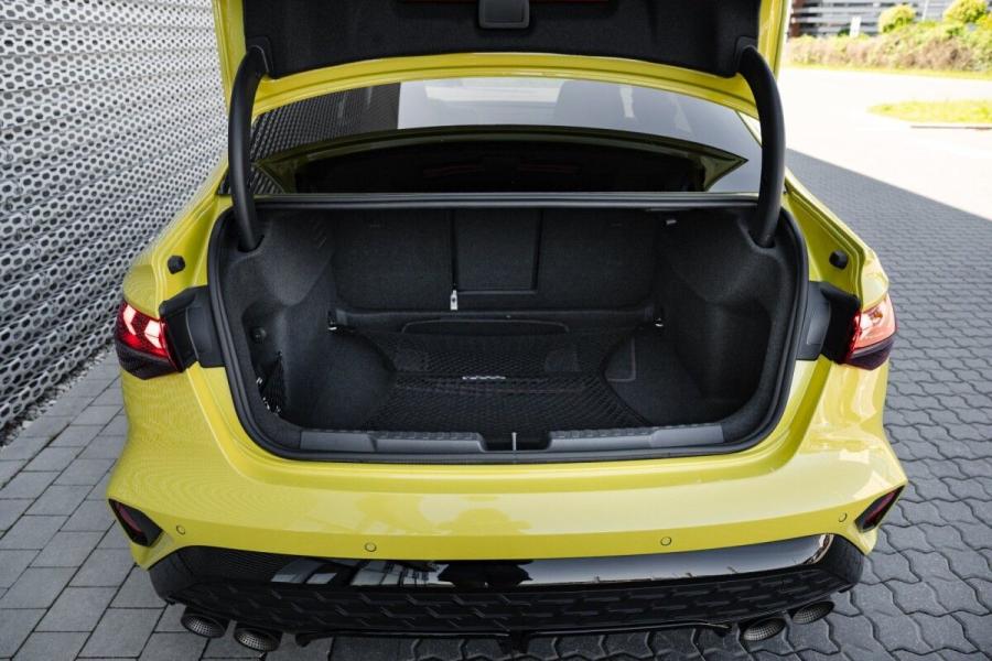 Dzeltens Audi S3 2025 Mārupe, ar dzinēja tilpumu 2.00 L un nobraukumu 14 tūkst. km par 55900 €, foto 34 vietnē AUTOMOTO.COM.LV