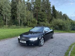 Черный Ауди С4 2004 в Мажейкяй, объемом двигателя 4.20 л и пробегом 182 тыс. км за 3000 €, фото  на AUTOMOTO.COM.LV