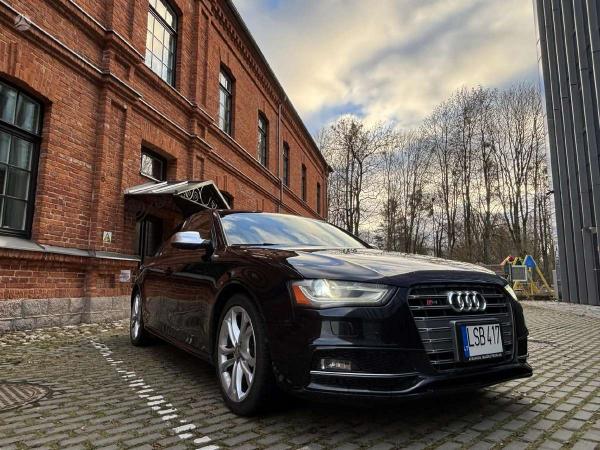 Black Audi S4 2013 in Kaunas, with an engine capacity of 3.00 L and mileage of 253 thousand km for 13000 €, photo 1 on AUTOMOTO.COM.LV