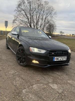 Melns Audi S4 2013 Ukmergė, ar dzinēja tilpumu 3.00 L un nobraukumu 184 tūkst. km par 9800 €, foto 2 vietnē AUTOMOTO.COM.LV