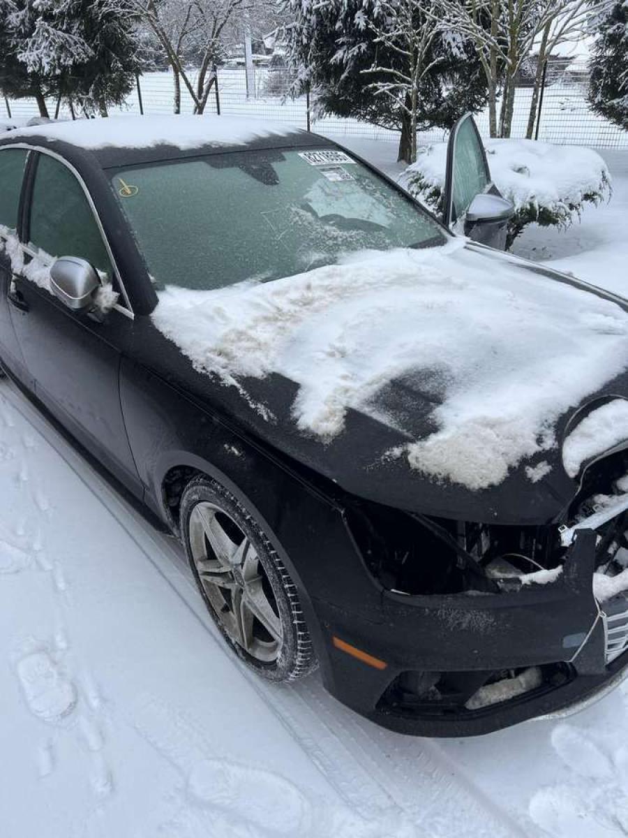 Black Audi S4 2019 in Alytus, with an engine capacity of 3.00 L and mileage of 200 thousand km for 12400 €, photo 13 on AUTOMOTO.COM.LV