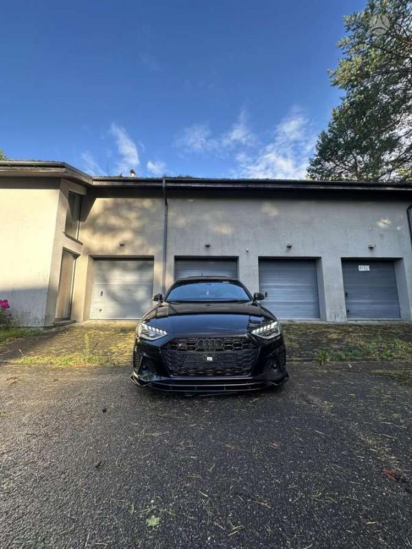Black Audi S4 2021 in Vilnius, with an engine capacity of 3.00 L and mileage of 67 thousand km for 35400 €, photo 3 on AUTOMOTO.COM.LV
