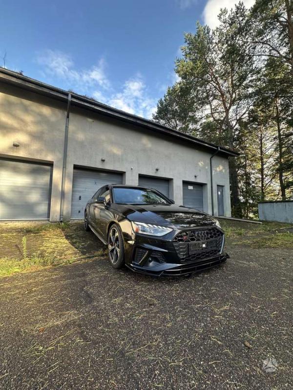 Black Audi S4 2021 in Vilnius, with an engine capacity of 3.00 L and mileage of 67 thousand km for 35400 €, photo 4 on AUTOMOTO.COM.LV
