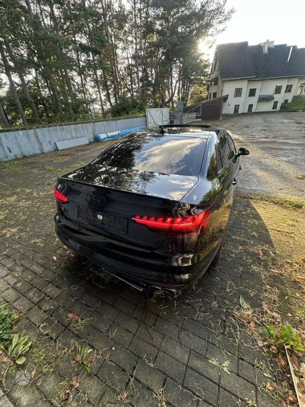Black Audi S4 2021 in Vilnius, with an engine capacity of 3.00 L and mileage of 67 thousand km for 35400 €, photo 7 on AUTOMOTO.COM.LV
