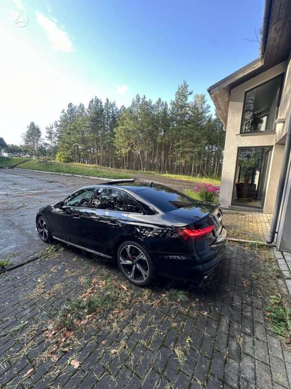 Black Audi S4 2021 in Vilnius, with an engine capacity of 3.00 L and mileage of 67 thousand km for 35400 €, photo 8 on AUTOMOTO.COM.LV