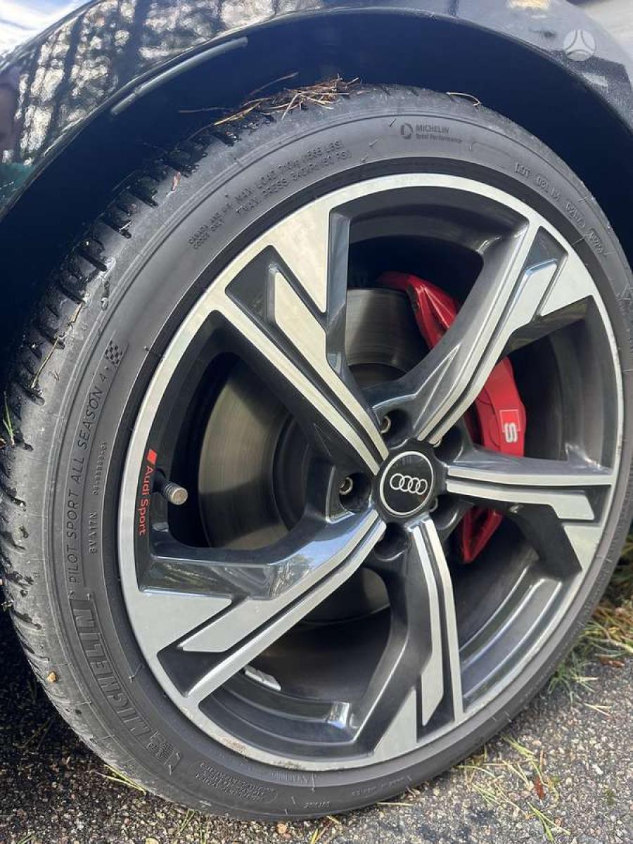 Black Audi S4 2021 in Vilnius, with an engine capacity of 3.00 L and mileage of 67 thousand km for 35400 €, photo 14 on AUTOMOTO.COM.LV