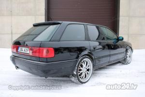 Melns Audi S4 1992 Tallina, ar dzinēja tilpumu 2.20 L un nobraukumu 293 tūkst. km par 12500 €, foto 3 vietnē AUTOMOTO.COM.LV