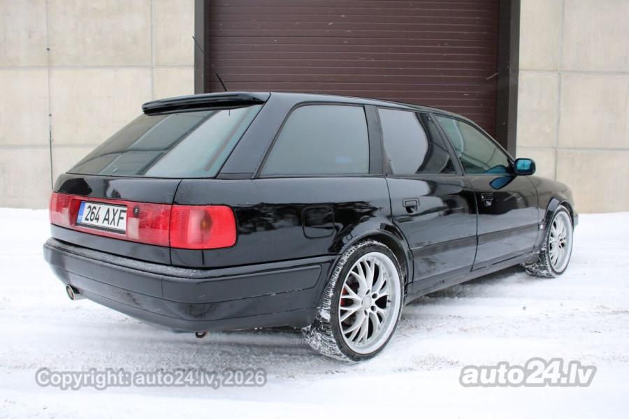 Melns Audi S4 1992 Tallina, ar dzinēja tilpumu 2.20 L un nobraukumu 293 tūkst. km par 12500 €, foto 3 vietnē AUTOMOTO.COM.LV