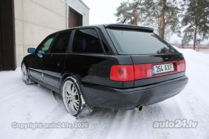 Melns Audi S4 1992 Tallina, ar dzinēja tilpumu 2.20 L un nobraukumu 293 tūkst. km par 12500 €, foto 4 vietnē AUTOMOTO.COM.LV