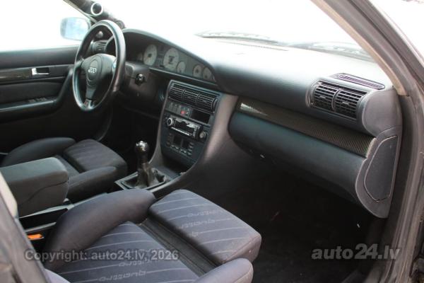 Black Audi S4 1992 in Tallinn, with an engine capacity of 2.20 L and mileage of 293 thousand km for 12500 €, photo 11 on AUTOMOTO.COM.LV