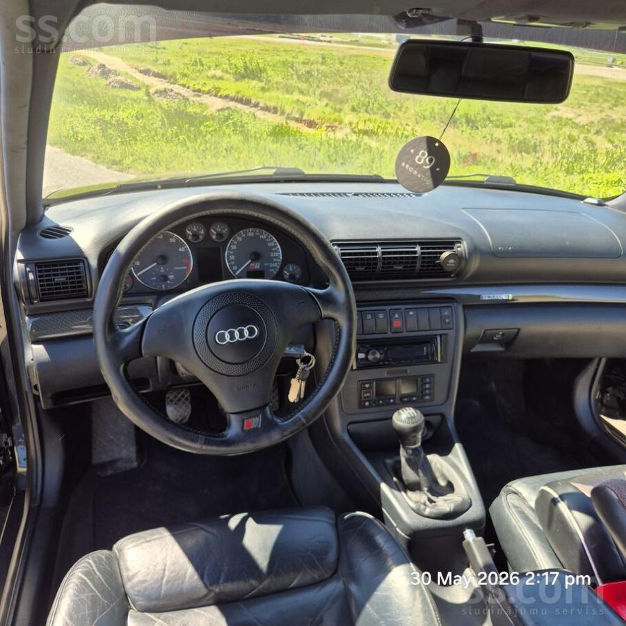 Melns Audi S4 1999 Rīga, ar dzinēja tilpumu 2.70 L un nobraukumu 275 tūkst. km par 8900 €, foto 10 vietnē AUTOMOTO.COM.LV