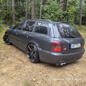 Melns Audi S4 1999 Rīga, ar dzinēja tilpumu 2.70 L un nobraukumu 275 tūkst. km par 8900 €, foto 17 vietnē AUTOMOTO.COM.LV