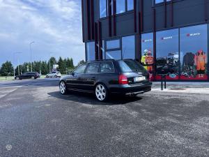 Melns Audi S4 2000 Tallina, ar dzinēja tilpumu 0.00 L un nobraukumu 295 tūkst. km par 10500 €, foto 4 vietnē AUTOMOTO.COM.LV