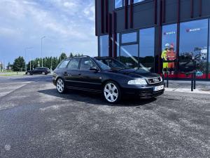 Melns Audi S4 2000 Tallina, ar dzinēja tilpumu 0.00 L un nobraukumu 295 tūkst. km par 10500 €, foto 9 vietnē AUTOMOTO.COM.LV