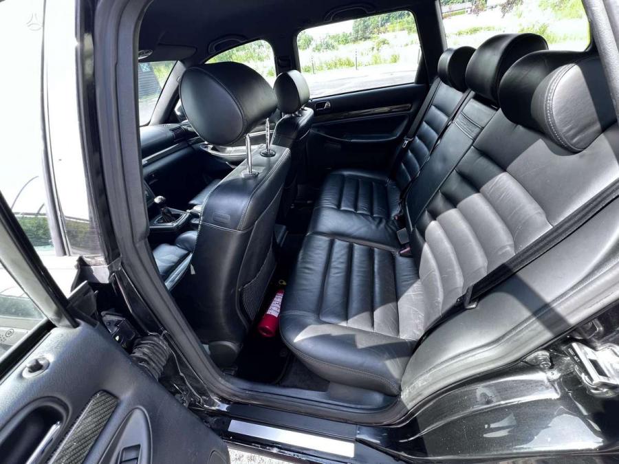 Melns Audi S4 2000 Tallina, ar dzinēja tilpumu 0.00 L un nobraukumu 295 tūkst. km par 10500 €, foto 11 vietnē AUTOMOTO.COM.LV
