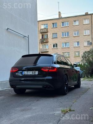 Black Audi S4 2009 in Riga, with an engine capacity of 3.00 L and mileage of 228 thousand km for 12500 €, photo 4 on AUTOMOTO.COM.LV