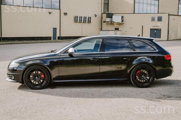 Melns Audi S4 2009 Talsi, ar dzinēja tilpumu 3.00 L un nobraukumu 266 tūkst. km par 11500 €, foto 4 vietnē AUTOMOTO.COM.LV