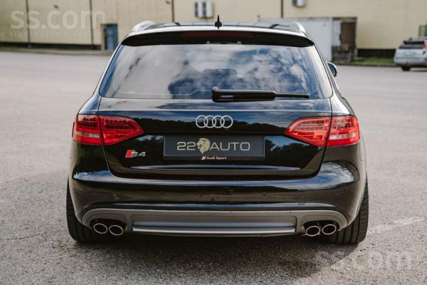 Melns Audi S4 2009 Talsi, ar dzinēja tilpumu 3.00 L un nobraukumu 266 tūkst. km par 11500 €, foto 7 vietnē AUTOMOTO.COM.LV