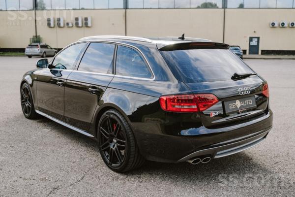 Melns Audi S4 2009 Talsi, ar dzinēja tilpumu 3.00 L un nobraukumu 266 tūkst. km par 11500 €, foto 8 vietnē AUTOMOTO.COM.LV