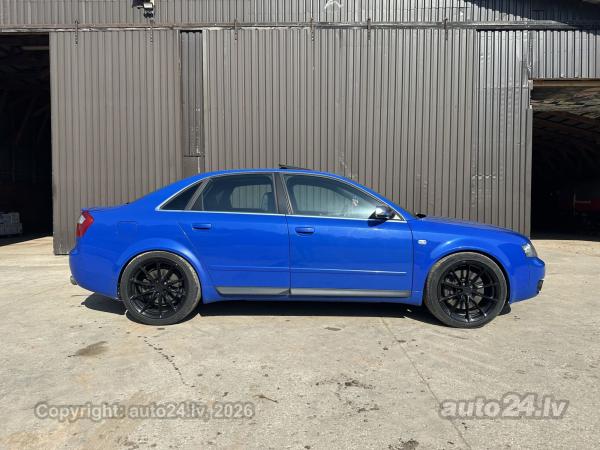 Audi S4 2004 Tallina vietnē Zils Audi S4 2004 Tallina, ar dzinēja tilpumu 4.20 L un nobraukumu 246 tūkst. km par 6000 €, foto 4 vietnē AUTOMOTO.COM.LV