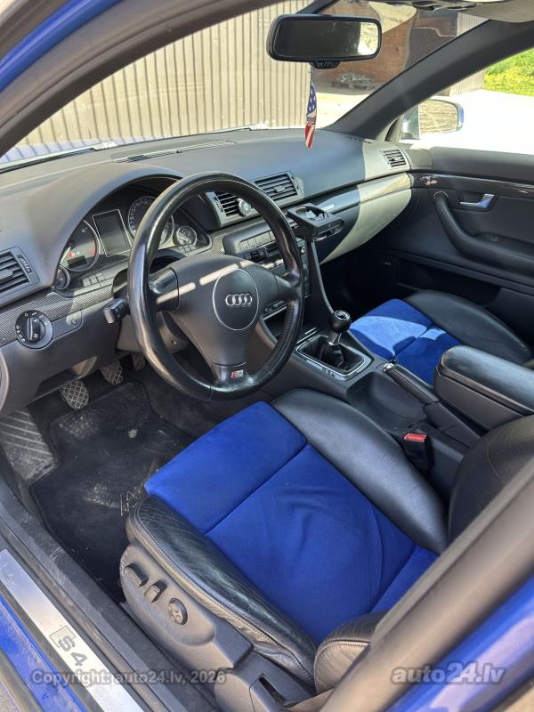 Audi S4 2004 Tallina vietnē Zils Audi S4 2004 Tallina, ar dzinēja tilpumu 4.20 L un nobraukumu 246 tūkst. km par 6000 €, foto 8 vietnē AUTOMOTO.COM.LV