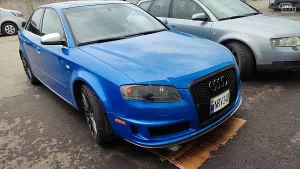 Zils Audi S4 2007 Panevēža, ar dzinēja tilpumu 4.20 L un nobraukumu 240 tūkst. km par 6500 €, foto 1 vietnē AUTOMOTO.COM.LV