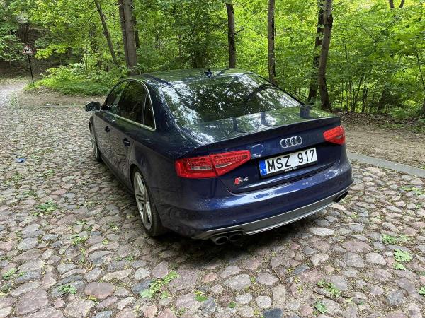 Синий Ауди С4 2013 в Вильнюс, объемом двигателя 3.00 л и пробегом 150 тыс. км за 19500 €, фото 3 на AUTOMOTO.COM.LV