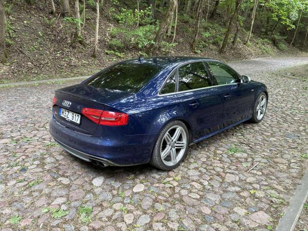 Синий Ауди С4 2013 в Вильнюс, объемом двигателя 3.00 л и пробегом 150 тыс. км за 19500 €, фото 9 на AUTOMOTO.COM.LV