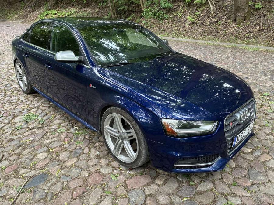 Zils Audi S4 2013 Viļņa, ar dzinēja tilpumu 3.00 L un nobraukumu 150 tūkst. km par 19500 €, foto 16 vietnē AUTOMOTO.COM.LV