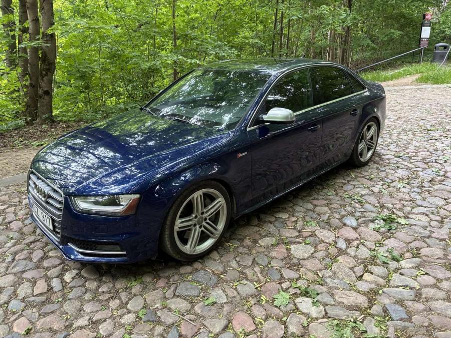 Zils Audi S4 2013 Viļņa, ar dzinēja tilpumu 3.00 L un nobraukumu 150 tūkst. km par 19500 €, foto 19 vietnē AUTOMOTO.COM.LV