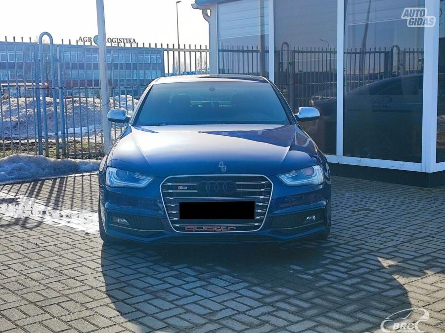Zils Audi S4 2014 Avižieniai, ar dzinēja tilpumu 3.00 L un nobraukumu 125 tūkst. km par 12900 €, foto 28 vietnē AUTOMOTO.COM.LV