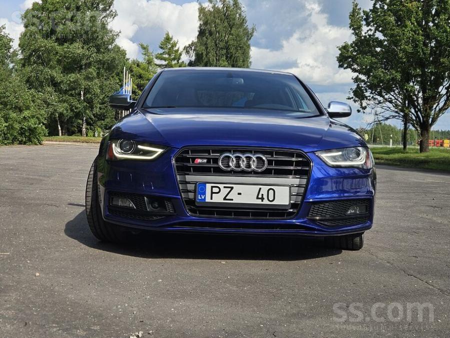Blue Audi S4 2015 in Riga, with an engine capacity of 3.00 L and mileage of 194 thousand km for 15000 €, photo 3 on AUTOMOTO.COM.LV