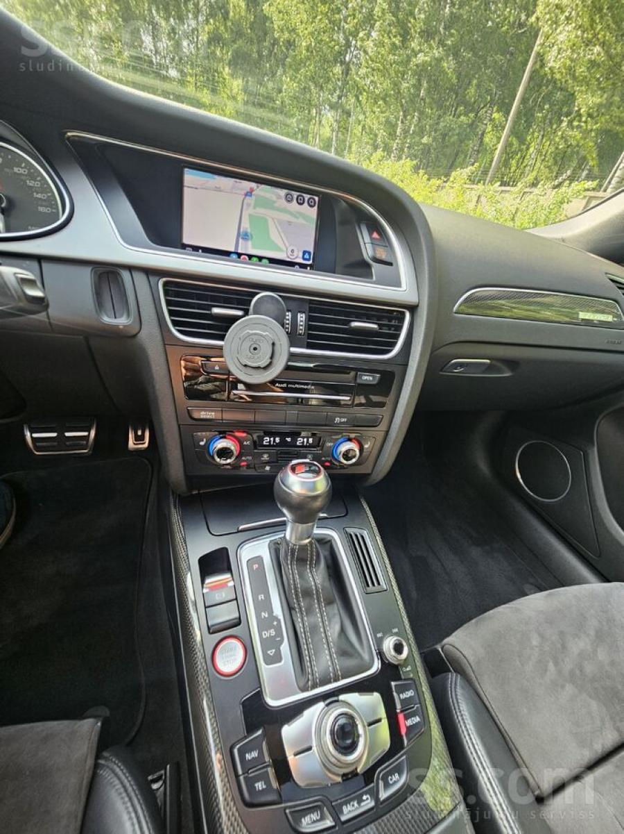Blue Audi S4 2015 in Riga, with an engine capacity of 3.00 L and mileage of 194 thousand km for 15000 €, photo 11 on AUTOMOTO.COM.LV