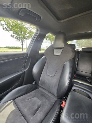 Blue Audi S4 2015 in Riga, with an engine capacity of 3.00 L and mileage of 194 thousand km for 15000 €, photo 13 on AUTOMOTO.COM.LV
