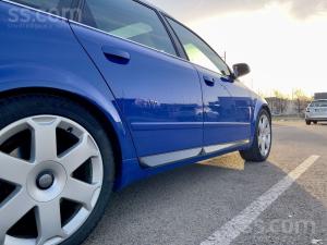 Blue Audi S4 2004 in Riga, with an engine capacity of 4.20 L and mileage of 250 thousand km for 8900 €, photo 6 on AUTOMOTO.COM.LV