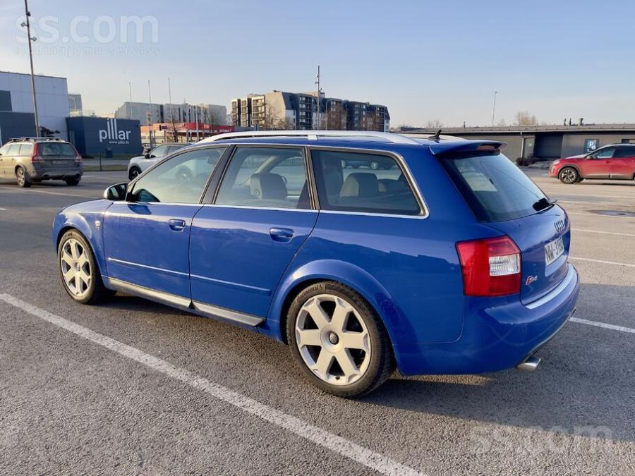 Blue Audi S4 2004 in Riga, with an engine capacity of 4.20 L and mileage of 250 thousand km for 8900 €, photo 8 on AUTOMOTO.COM.LV