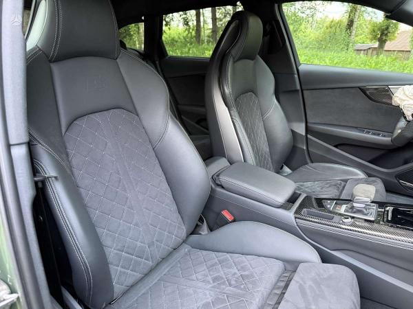Green Audi S4 2023 in Birzai, with an engine capacity of 3.00 L and mileage of 50 thousand km for 20000 €, photo 9 on AUTOMOTO.COM.LV
