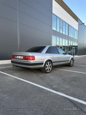 Pelēks Audi S4 1992 Tartu, ar dzinēja tilpumu 2.50 L un nobraukumu 0 tūkst. km par 16900 €, foto 5 vietnē AUTOMOTO.COM.LV
