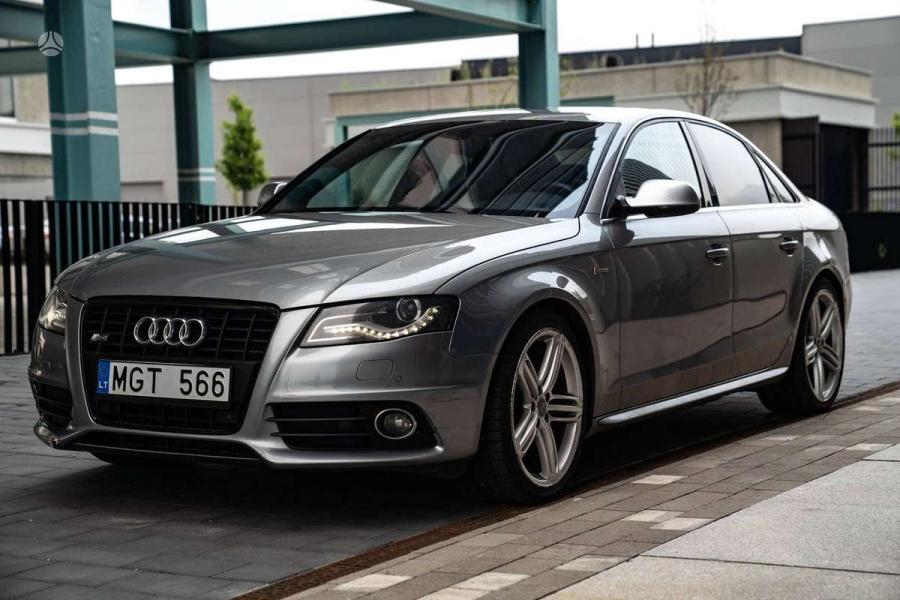 Grey Audi S4 2011 in Kaunas, with an engine capacity of 3.00 L and mileage of 153 thousand km for 10500 €, photo 1 on AUTOMOTO.COM.LV