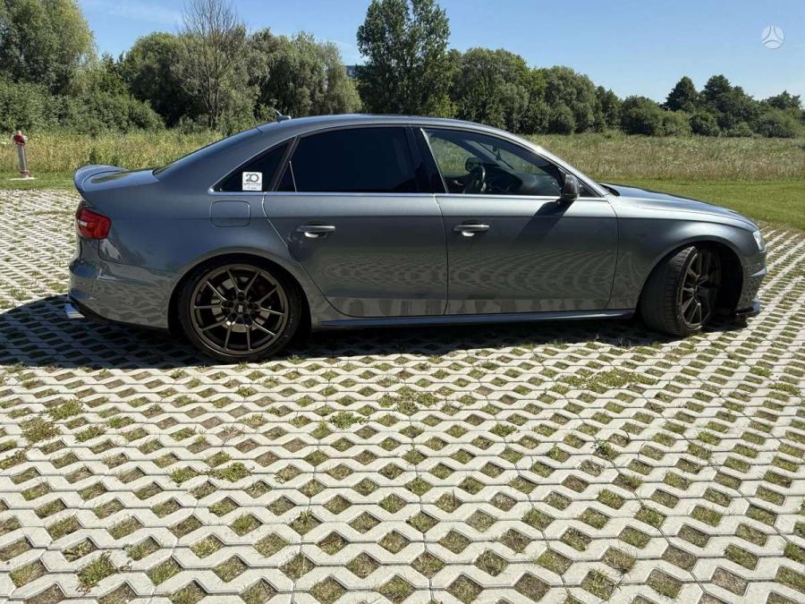 Grey Audi S4 2014 in Klaipeda, with an engine capacity of 3.00 L and mileage of 135 thousand km for 13600 €, photo 9 on AUTOMOTO.COM.LV
