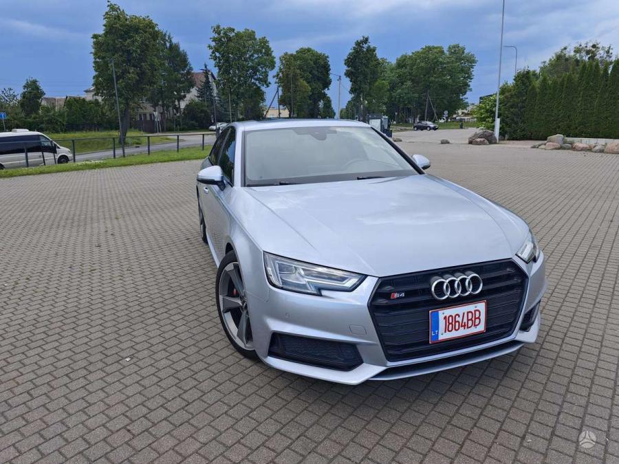 Grey Audi S4 2018 in Kaunas, with an engine capacity of 3.00 L and mileage of 163 thousand km for 22000 €, photo 4 on AUTOMOTO.COM.LV