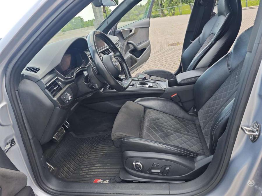 Grey Audi S4 2018 in Kaunas, with an engine capacity of 3.00 L and mileage of 163 thousand km for 22000 €, photo 17 on AUTOMOTO.COM.LV