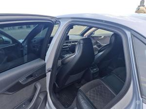Grey Audi S4 2018 in Kaunas, with an engine capacity of 3.00 L and mileage of 163 thousand km for 22000 €, photo 18 on AUTOMOTO.COM.LV
